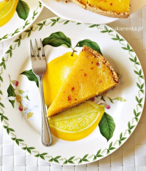 Tarta cytrynowa na herbatnikach - PRZEPIS - Mała Cukierenka
